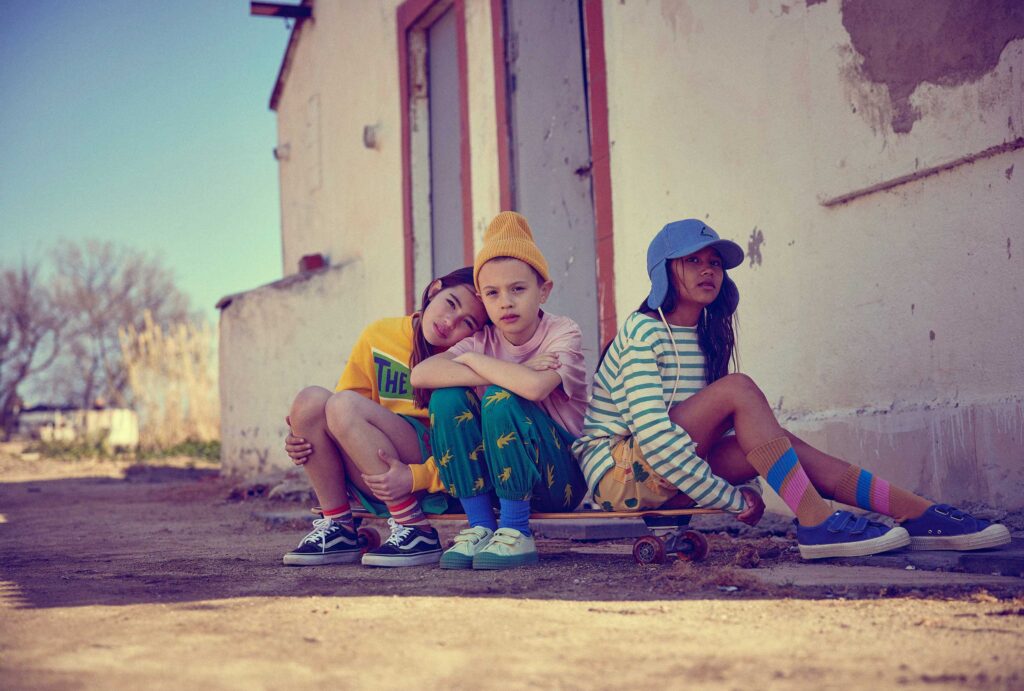 KINDA MAGAZINE – Front Row Models